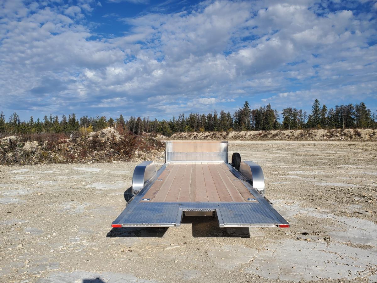 UATT | Stronghaul Trailers