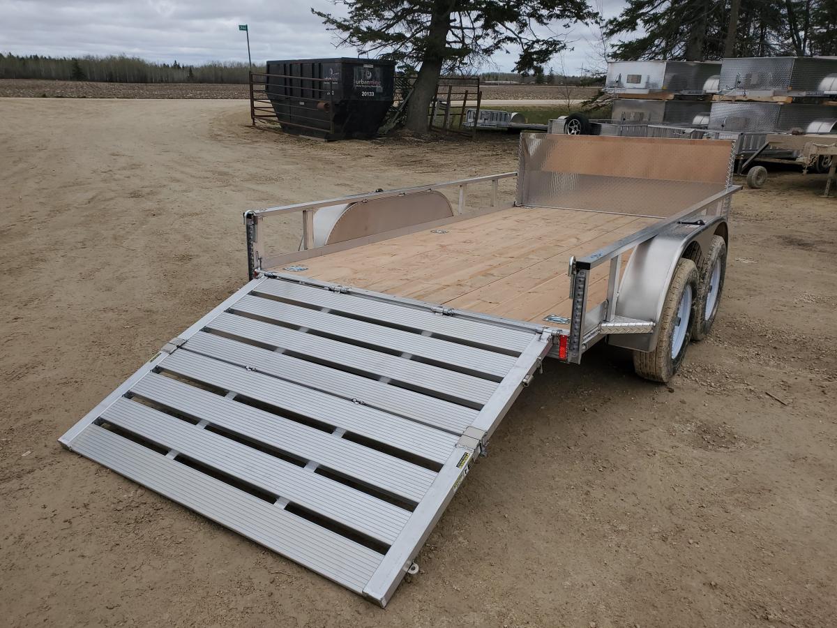 UATR | Stronghaul Trailers