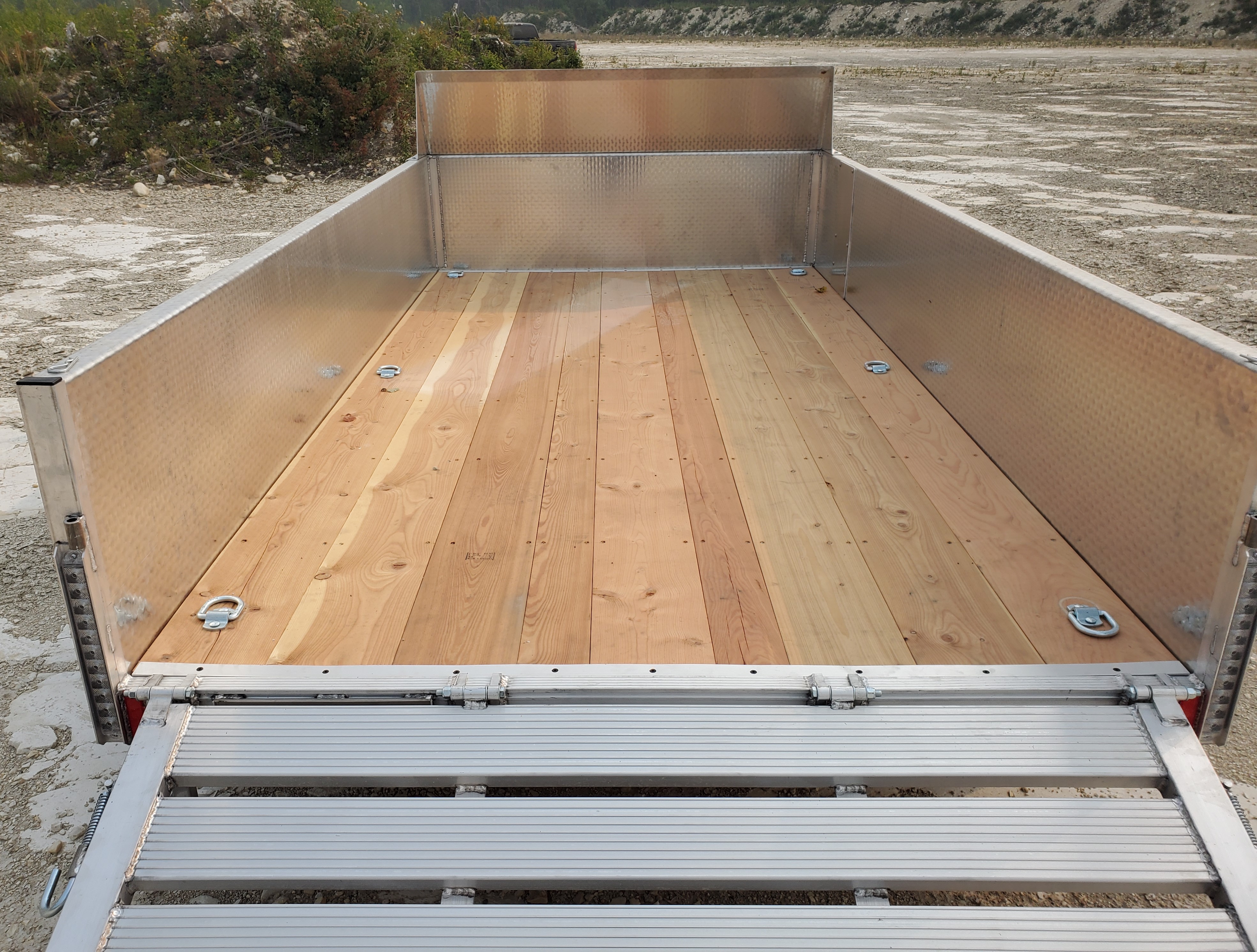 UATS-24 | Stronghaul Trailers
